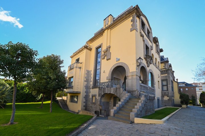IE Business School buys the iconic 'Pinar 18' building in Madrid ...
